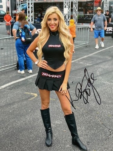 VRHTF NHRA NHRA Kim Bogle Traxxas Girl 2015 St. Louis 8x10 Autographed ...