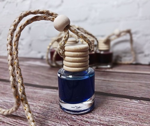 Hanging Bottle Oil Diffuser Fresheners For Car - Choose Your Scent and ...