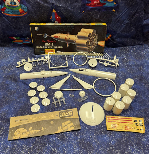 1955 WALT DISNEY'S STROMBECKER RM-1 ROCKET SHIP MODEL KIT | eBay