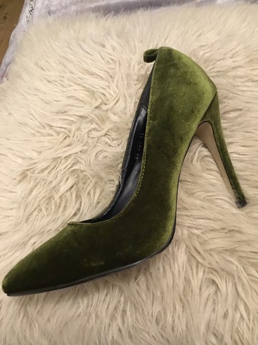 VIA GIULIA Green Velvet Shoes Size 7.5 (41) | eBay UK