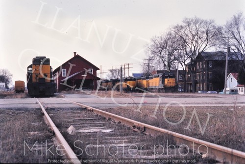 Original Slide CNW GP30 at Elroy WI May 1974 station | eBay