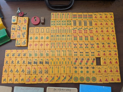 Vintage Art Deco Bakelite Mahjong Mah Jongg Set 161 Tiles 5 trays ...