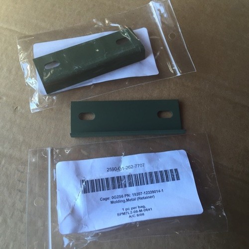 M998 HMMWV 2 NOS RETAINER MOLDING 12339014-1 | eBay