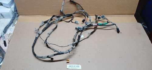 02-06 Cadillac Escalade ESV SUV 3rd Third Brake Light 15044516 GENUINE ...