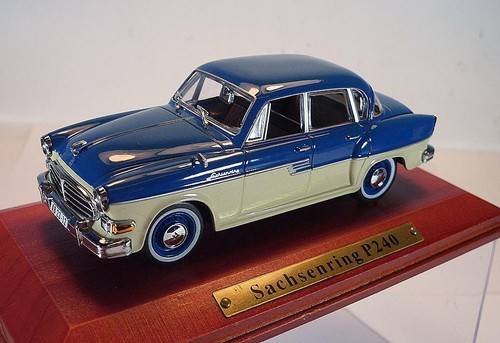 Atlas DDR 1/43 Sachsenring P240 beige/blau OVP #3942 | eBay.de