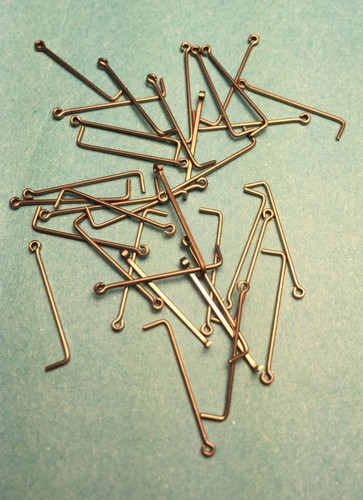 NEW A-Line Medium 5/8" Formed Metal Handrail Stanchion HO Scale FREE US ...