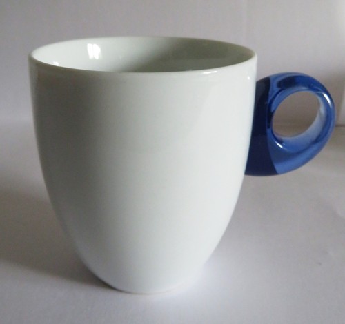 Guzzini Feeling Mug With Dark Blue Acrylic Handle Italian Design | eBay UK