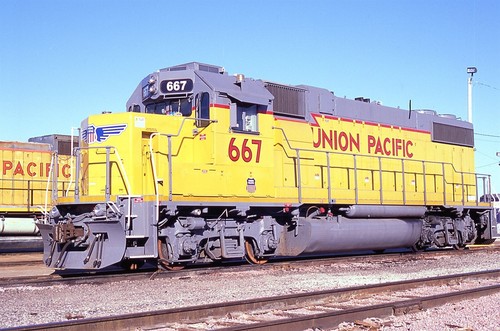 ORIGINAL SLIDE UP 667 GP38-2 NOSE WINGS | eBay