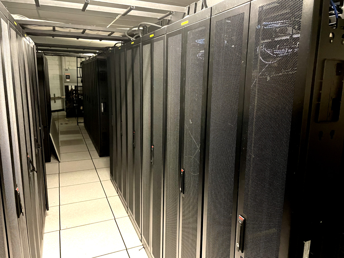 Second Hand Data Cabinets | Cabinets Matttroy