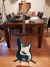 AXL tuners, solid state amplifiers, chorus effects, delay effects ...