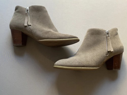 Vionic Women’s Sz 9.5 Grey Sterling 322 Ankle Booties Zip Chunky Heel