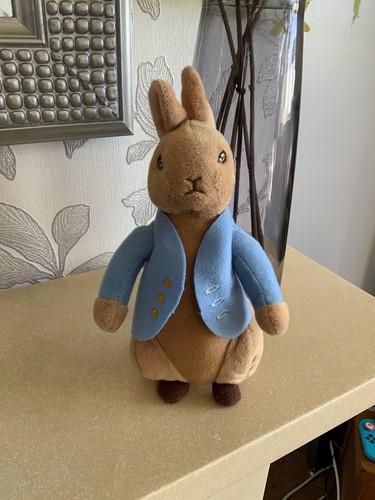Peter Rabbit Beatrix potter branded teddy Soft toy Plush 7” inch | eBay