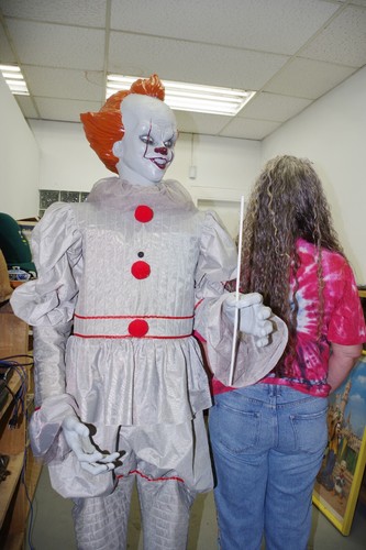 Life Size 6 Ft. Animated Talking Pennywise Halloween Prop GC Works | eBay