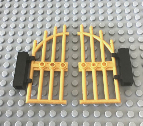 LEGO Pair Pearl Gold Castle Courtyard Drawbridge Gates with Hinges Door ...