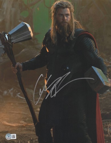 CHRIS HEMSWORTH SIGNED AUTOGRAPH 11X14 THOR PHOTO BAS BECKETT MARVEL ...