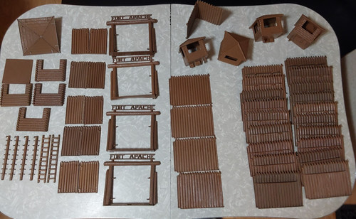 Vintage MARX Fort Apache lot, 6 pc blockhouse, 2 pc blockhouse, gates ...
