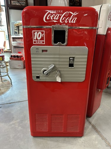 VMC Vendorlator 33 Coca-Cola Vending Machine 1950’s Restored And ...