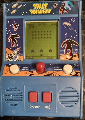 Space Invaders Hand Held Game in Vintage & Classic Battery Operated ...