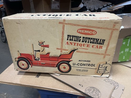 Vintage Remco FLYING DUTCHMAN ANTIQUE CAR Motorized U-Control Tether ...