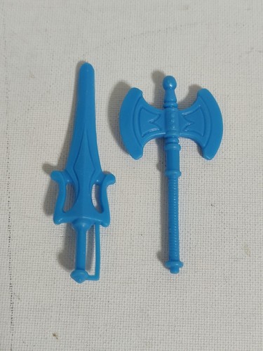 MOTU WEAPONS LOT (Blue Sword + Axe) Vintage 80s, Masters of the ...