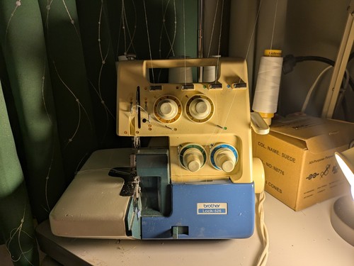 Brother Lock-526 Portable Serger. Overlock Machine Used Good Condition ...