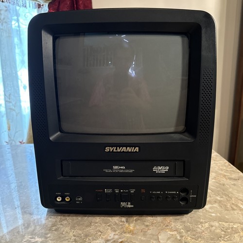 90s CRT TV VCR Combo 9” Small Retro Gaming TV Sylvania SSC092 *WORKS ...