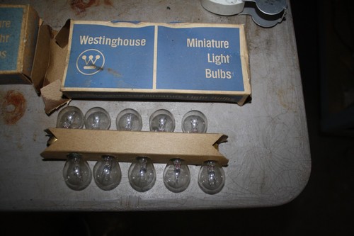 1158 6V Westinghouse Bulbs 10 Total, this is for 1 set & I have 2 sets ...