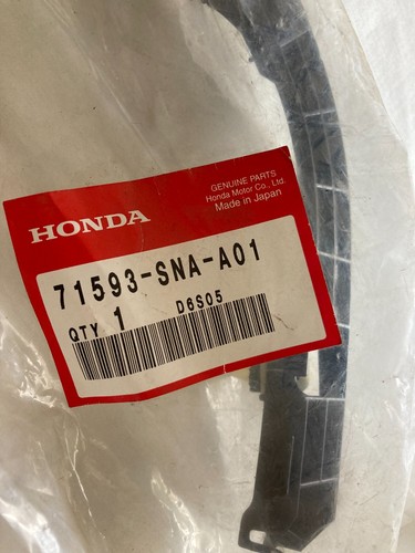 OEM Genuine 71593-SNA-A01 Spacer, R. RR. Bumper Side CIVIC | eBay