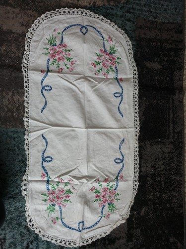 HAND-MADE TABLE CENTERPIECE CLOTH WITH FLORAL EMBROIDERY | eBay