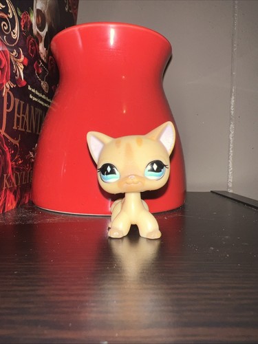 Hasbro Littlest Pet Shop LPS #886 Authentic Shorthair Cat 2006 Free ...