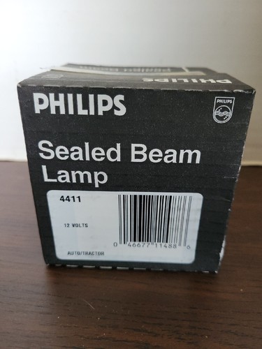 2 Phillips 4411 AUTO TRACTOR Bulb Sealed Lamp Beam 12V | eBay