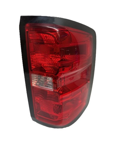 2018 CHEVY SILVERADO 3500 RIGHT PASSENGER SIDE TAILLIGHT R 16 17 19 OEM ...