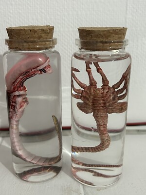 Facehugger in Alien & Aliens Collectables for sale | eBay