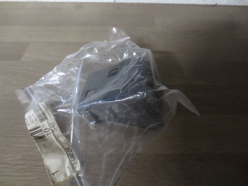 Mercedes-Benz C-class W205 Front Left Radiator Support Bracket ...