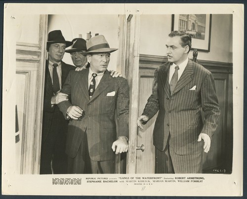 Gangs Of The Waterfront ’45 ROBERT ARMSTRONG WILTON GRAFF | eBay