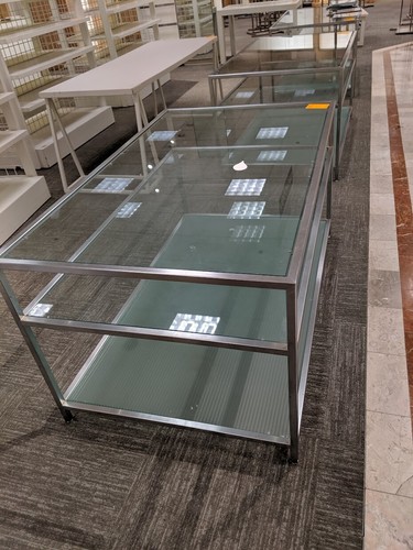 Retail Store Fixture Merchandise Display Glass Table w Shelves 5' x 3 ...