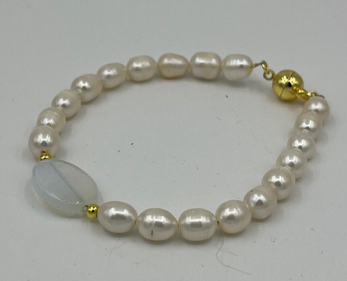 Natural White Rice Pearl and Moonstone Gemstone Beaded Bracelet ...