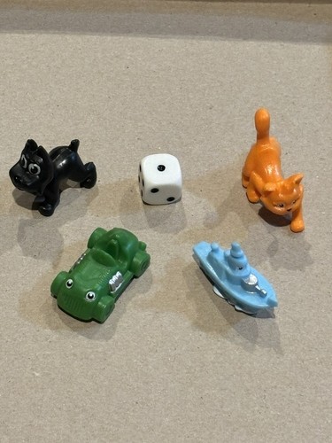 MONOPOLY JUNIOR GAME 4 PIECES + DICE GAME TOKEN PIECES CAT DOG RACING ...