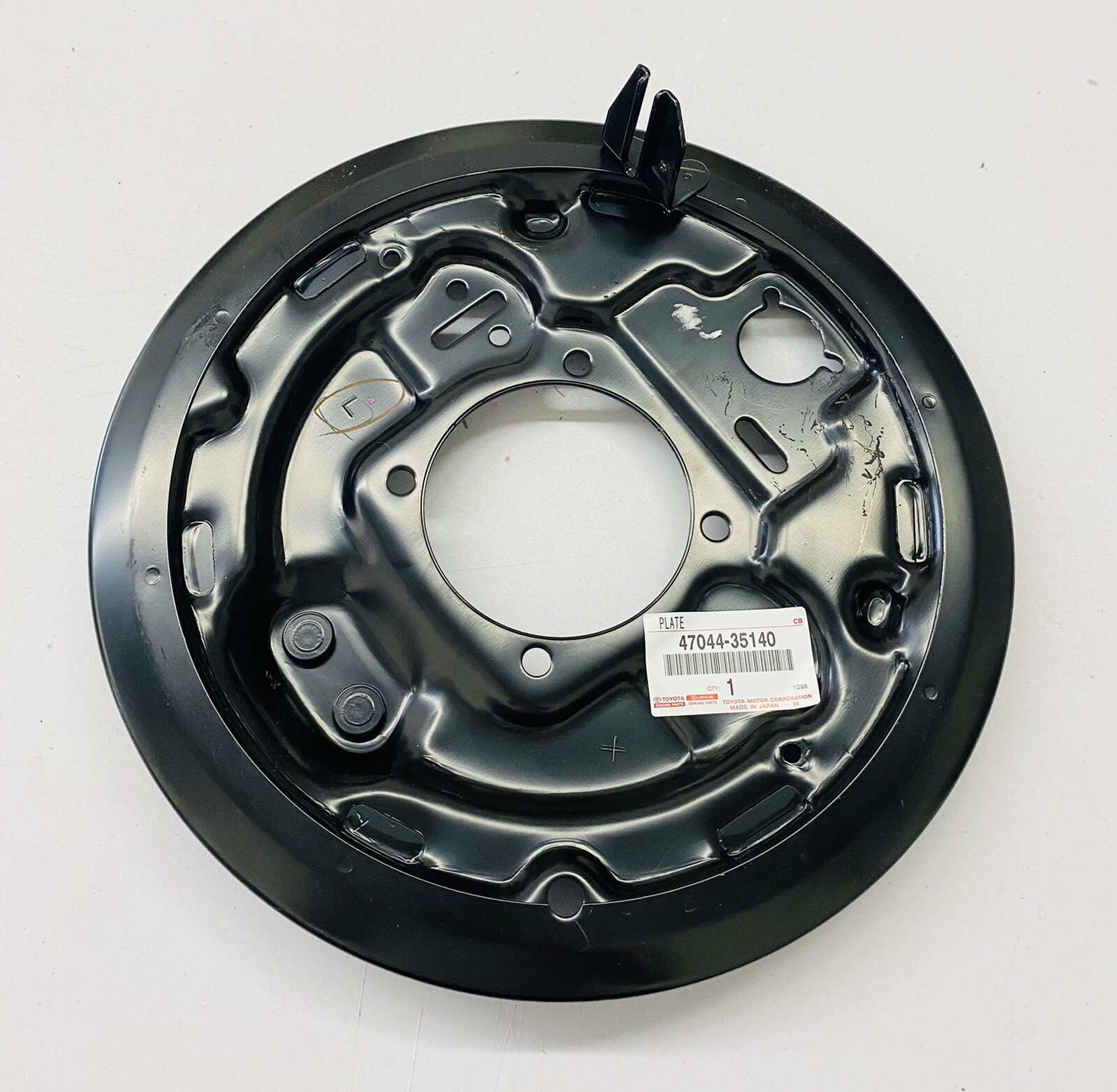 470430K050 Genuine Toyota PLATE SUB-ASSY, BRAKE BACKING, REAR RH 47043 ...