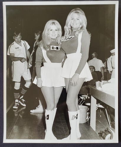 1960s Hurst Pit Girls Indianapolis Indy 500 Official IMS IndyCar 8x10 ...