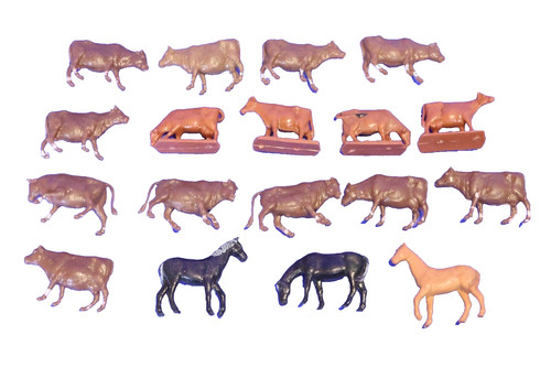 Lot of 22 HO Scale Farm Animal Figures - Cows & Horses | eBay