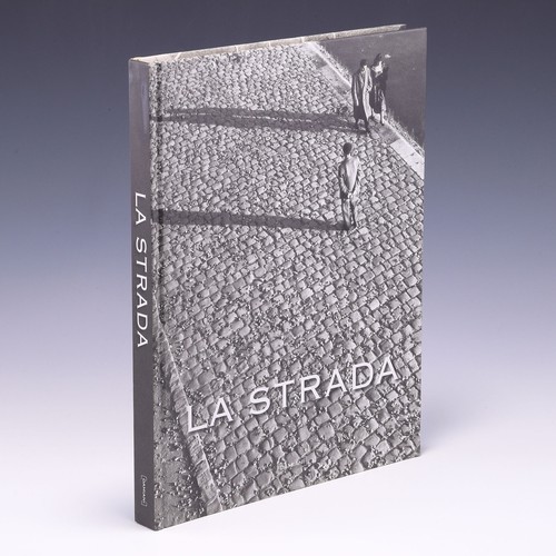 La Strada by Vicki Goldberg & Keith de by Vicki Goldberg & Keith de ...