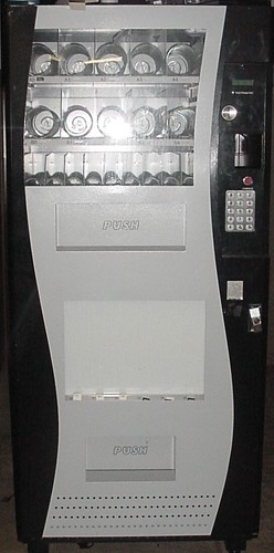 Genesis G0-380 Combination Snack/Soda Vending Machine | eBay