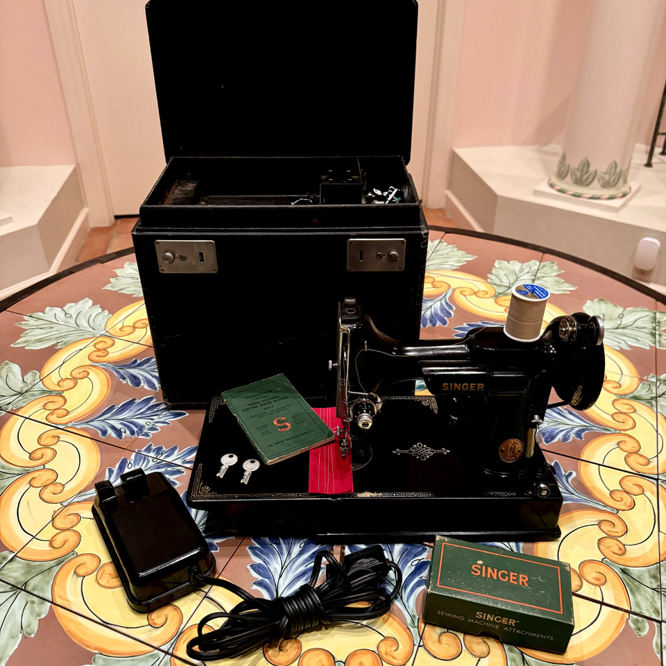 Collectible Sewing Machines for Sale - eBay