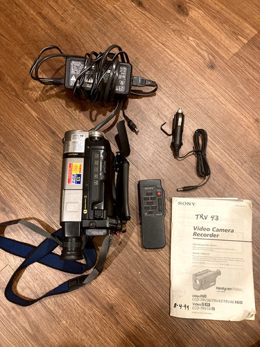 Sony Handycam CCD-TRV43 Hi-8 Analog Camcorder - works - charger and ...