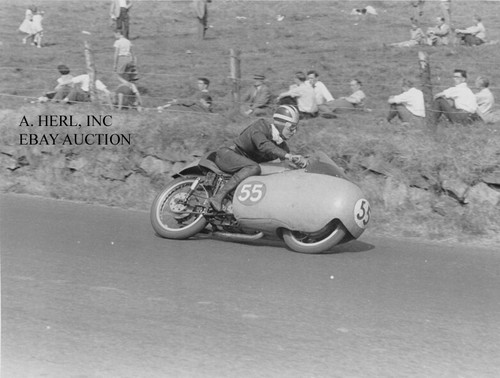 Moto Guzzi 500cc factory racer Bill Lomas 1955 Ulster Grand Prix ...