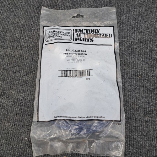 4 Carrier Hk05yz007 Pressure Transducer Pulled From Working Chiller for ...