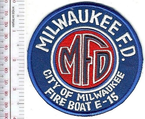 Fire Boat Milwaukee Fire Department City of Milwaukee Fireboat Engine ...