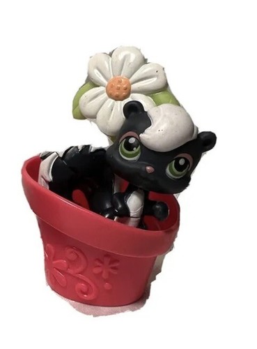 Littlest Pet Shop Skunk In Flower Pot Green Eyes LPS Hasbro | eBay