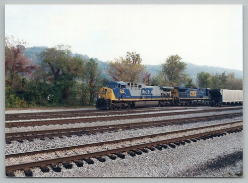 Railroad Photo - CSX #224 Diesel Locomotive 1990s Freight Train | eBay